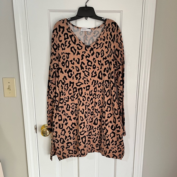 Tickled teal | Tops | Tickled Teal Leopard Print Tunic Top | Poshmark